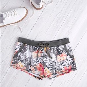 Z Supply | Shorts | Nwt Z Supply Tropical Summer Shorts | Poshmark